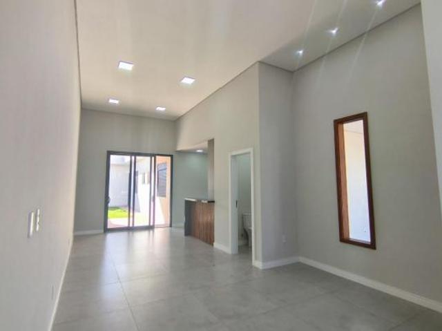 Imperdível: Casa em condomínio com 3 suítes, 3 salas e 4 vagas em Paulínia SP, Vila Monte Alegre!