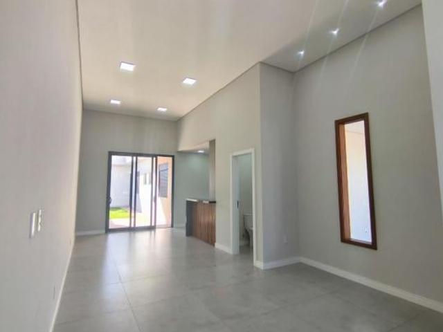 Imperdível: Casa em condomínio com 3 suítes, 3 salas e 4 vagas em Paulínia SP, Vila Monte Alegre!