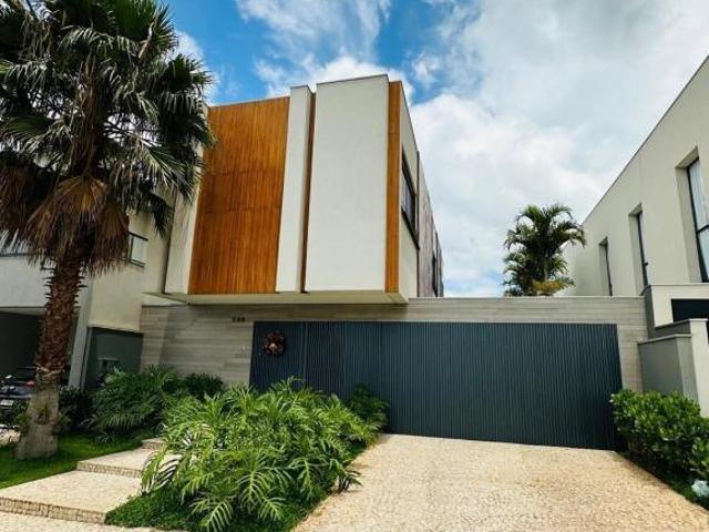 Imperdível Casa em Condomínio de Luxo na Villa Toscana em Franca SP: 3 Quartos, 3 Suítes, 4 Salas, 4
