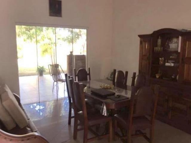 Imperdível! Casa em condomínio de luxo com 3 suítes e 4 vagas em Vinhedo SP no Jardim Panorama
