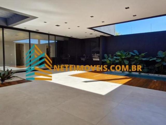 Imperdível! Casa maravilhosa à venda em Franca SP, Jardim Santa Lúcia: 3 suítes, 2 salas, 4 banheiro