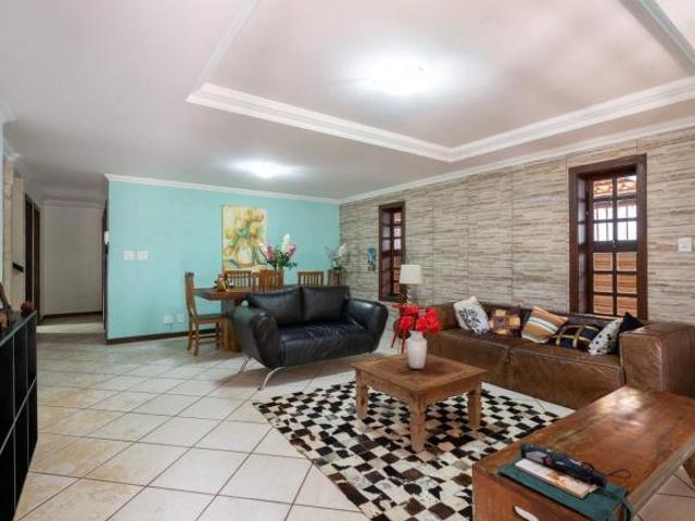 IMPERDIVEL! CASA SOBRADO SHIGS 715
