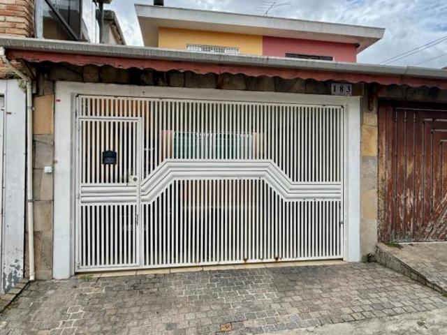 Imperdível casa para venda em Vila Marari com 3 quartos, sendo 1 suíte, 164m²