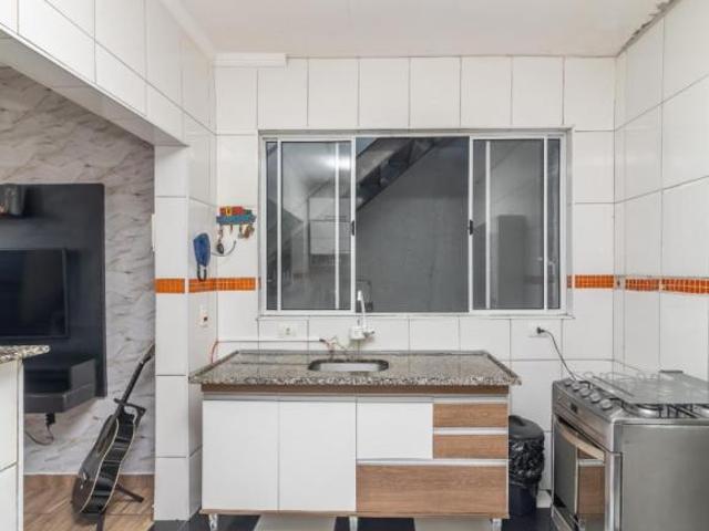 Imperdível casa para venda em Vila Bancária Munhoz com 4 quartos, sendo 1 suíte, 240m²