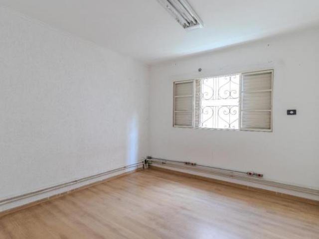 Imperdível casa para venda em Vila Ema com 7 quartos, sendo 1 suíte, 450m²