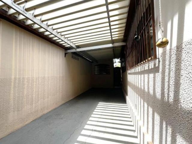 Imperdível casa para venda em Vila Flores com 3 quartos, 97m²