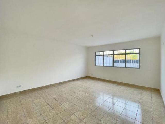 Imperdível casa para venda em Cidade Ademar com 3 quartos, sendo 1 suíte, 355m²