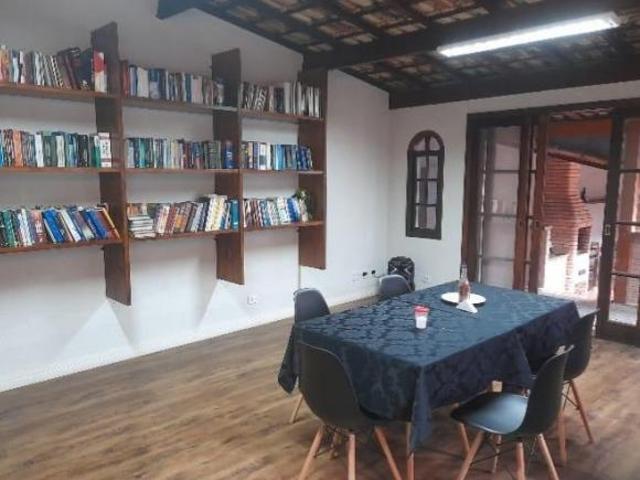 Versátil casa para venda em Indianópolis com 3 quartos, sendo 1 suíte, 477m² vlamirfreitas#9GSWD