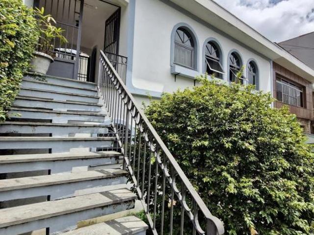 Aconchegante casa para venda em Jardim Franca com 3 quartos, sendo 3 suítes, 287m²