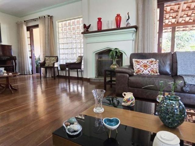 Imperdível casa para venda em Jardim Suisso com 5 quartos, sendo 3 suítes, 465m² lucianarocha#PHU5