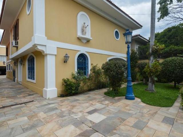 Imperdível casa para venda em Jardim Paulista com 4 quartos, sendo 3 suítes, 660m²