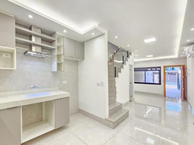 Imperdível casa para venda em Jardim Vila Mariana com 4 quartos, sendo 3 suítes, 160m²