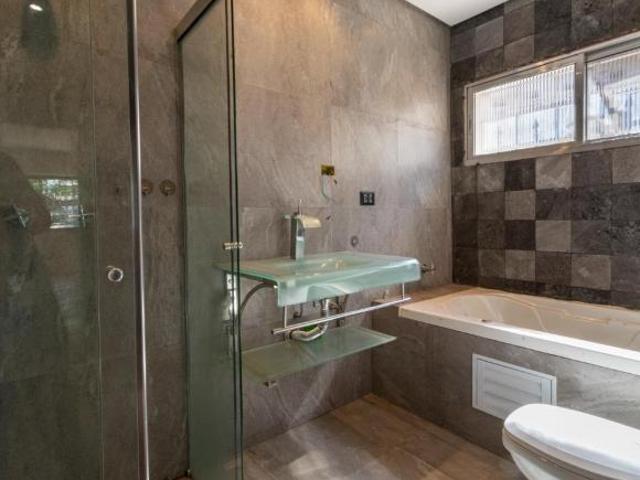 Imperdível casa para venda em Moema com 3 quartos, sendo 1 suíte, 190m² giseleboassaly#CVT77