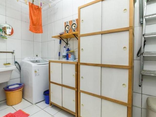Funcional casa para venda em Parque Colonial com 3 quartos, sendo 1 suíte, 93m² kathrincoaracy#B5R
