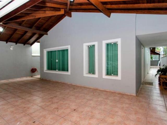 Elegante casa para venda em Pirituba com 3 quartos, sendo 1 suíte, 252m²