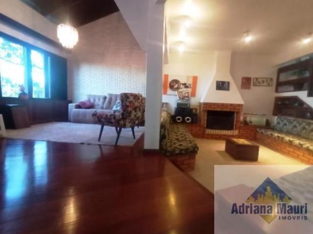 Imperdível: Casa para venda em Porto Alegre RS, Parque Santa Fé 4 quartos, 1 suíte, 2 salas, 3 ban