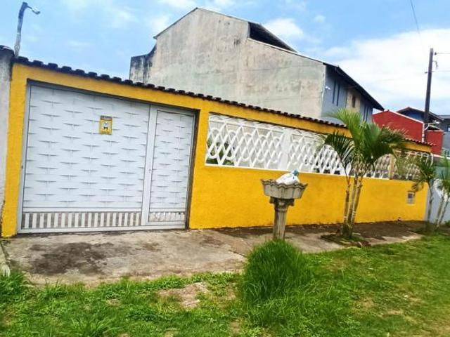 Imperdível: Casa Pé na Areia em Itanhaém!