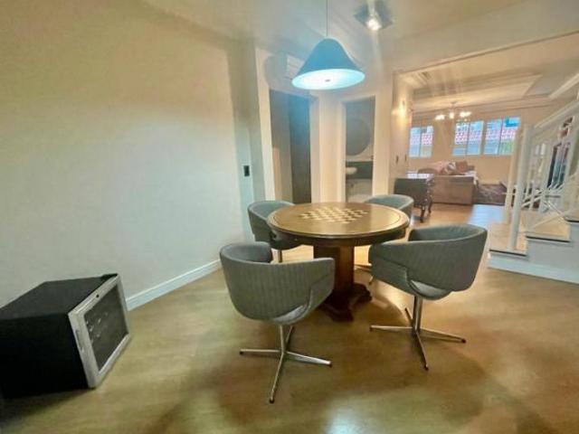 Agradável casa para venda em Vila Salete com 4 quartos, sendo 3 suítes, 345m² urban#D082F