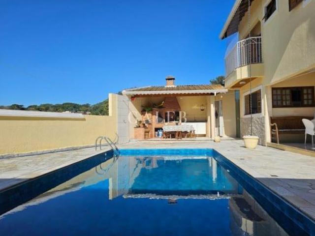 Imperdível! Casa venda Recreio Maristela, 3 quartos, 1 suíte, 2 salas, 3 banheiros, 3 vagas, 266m²