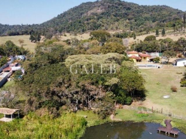 Imperdível Casa/Chácara em Atibaia SP, Represa Pé na Água, 3 Quartos, 1 Suíte, 3 Salas, 4 Banheiros