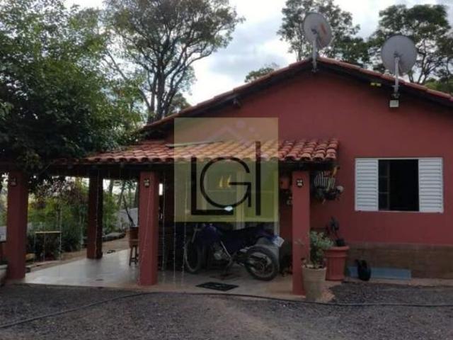 Imperdível chácara à venda em Mairinque SP, bairro Capoava: 4 quartos, 1 suíte, 1 sala, 3 banheiro