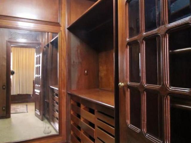 Excelente cobertura para venda em Moema com 4 quartos, sendo 2 suítes, 250m²