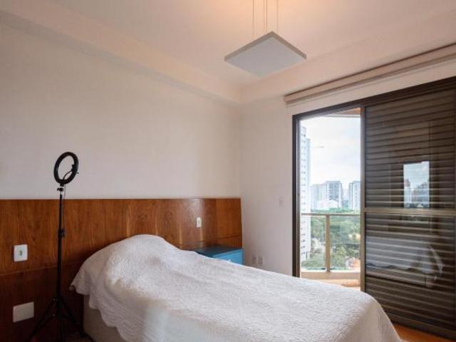 Deslumbrante cobertura para venda em Moema com 3 quartos, sendo 3 suítes, 389m²