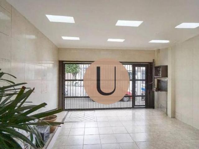 Imperdível este lindo sobrado reformado, com 3 dorm. 1 suíte mais escritório e 2 vagas de garagem