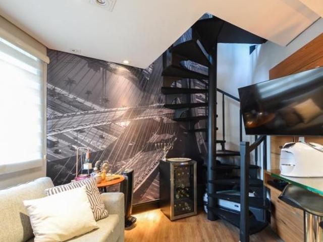 Funcional flat para venda em Vila Nova Conceição com 1 quarto, 47m²