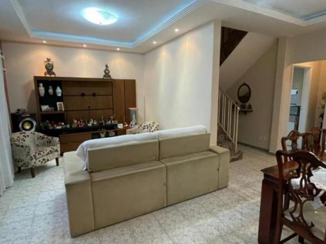 IMPERDIVEL – Lindo Sobrado Mobiliado com excelente Localização