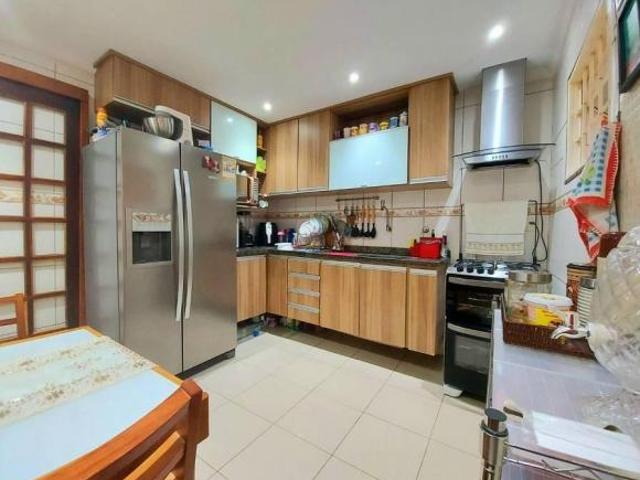 IMPERDIVEL – Lindo Sobrado Mobiliado com excelente Localização