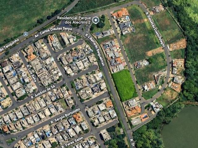 Agradável lote em condomínio para venda em Loteamento Parque dos Alecrins, 530m²