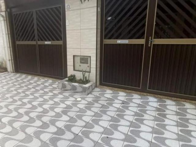 Imperdível Residência à Venda em Praia Grande SP, Tupi: 2 Quartos, 1 Sala, 2 Banheiros, 2 Vagas