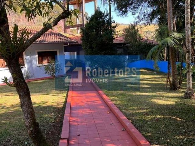 Imperdível: Sítio à venda no Centro de Santo Antônio do Pinhal SP, com 4 quartos, 1 suíte, 2 salas