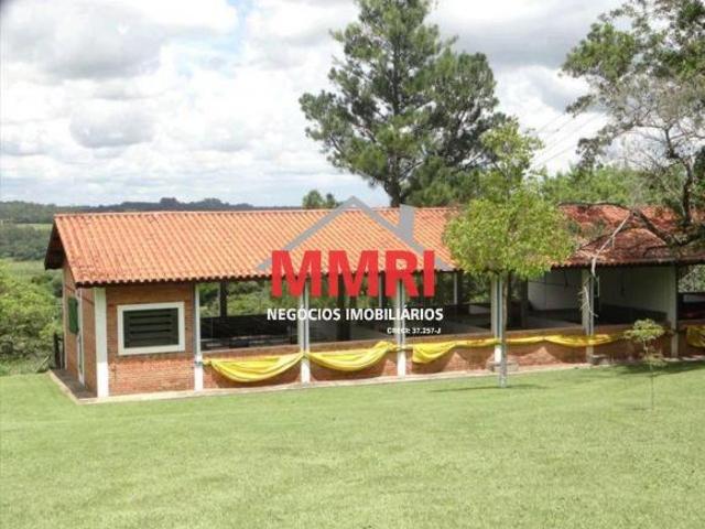 Imperdível! Sítio com 2 dorms, Araçoiaba da Serra R$ 2.6 mi, Cod: 2863