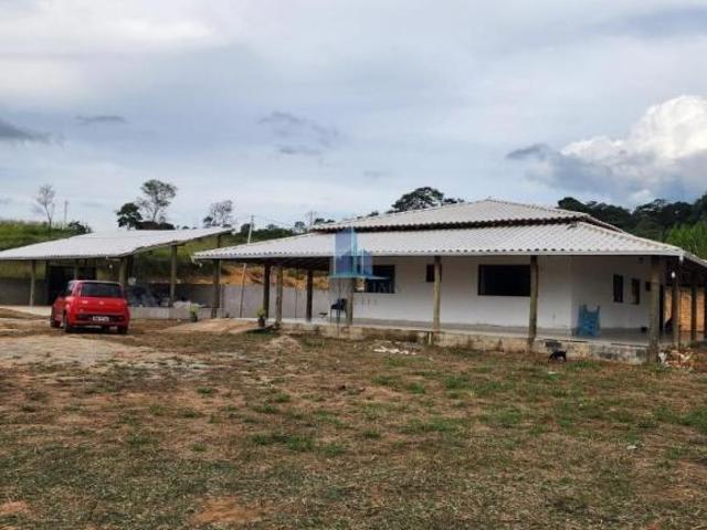 Imperdível: Sítio de luxo em condomínio, 4 quartos, 1 suíte na cidade de Caeté MG, Roças Novas!