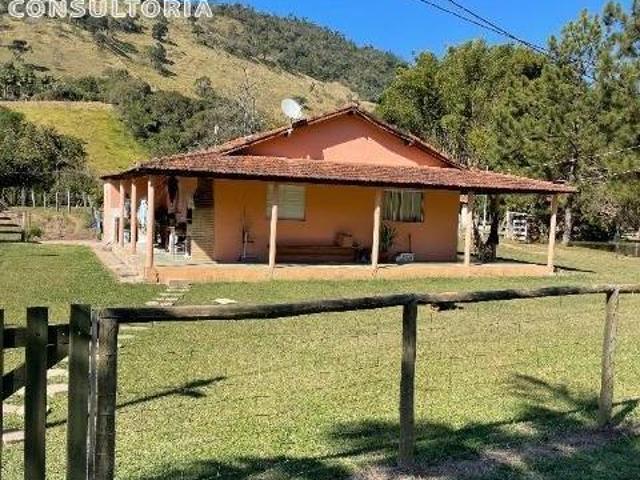 Imperdível Sitio em Camanducaia MG, Bairro da Ribeirada! 4 quartos, 2 suites, 2 salas, 7 banheiros
