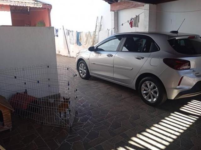 Imperdível! Sobrado com Suíte no Térreo + 2 Quartos e Garagem p/ 2 Carros