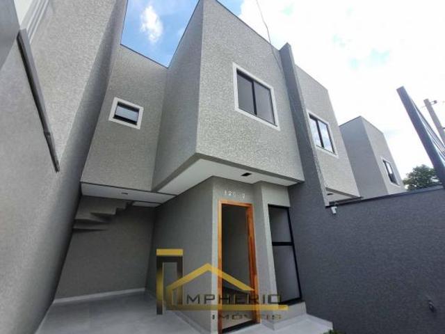 Imperdível: Sobrado à venda em Curitiba PR, bairro Sítio Cercado, 2 quartos, 1 sala, 1 banheiro, 1 v