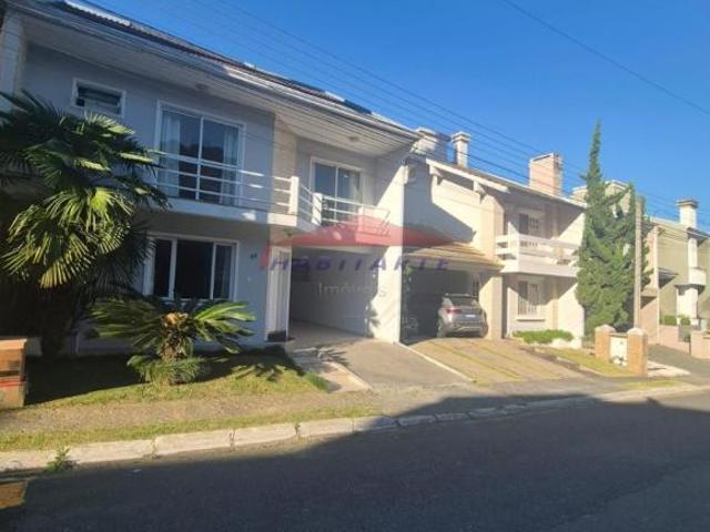 Imperdível casa à Venda em Curitiba PR, Bairro Uberaba: 4 Quartos, sendo 1 Suíte, 1 Sala, 3 Banheiro