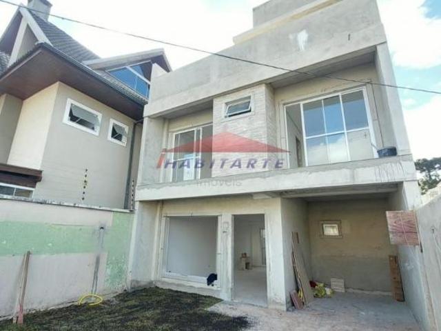 Imperdível! Sobrado à venda em Curitiba PR, bairro Uberaba. 3 quartos, sendo 1 suíte, 1 sala ampla
