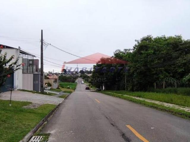 Imperdível sobrado à venda em Curitiba PR, Jardim das Américas: 3 quartos, 1 suíte, 2 salas, 3 banhe