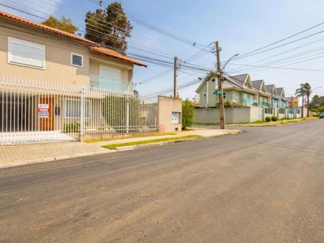 Imperdível Sobrado à Venda em Curitiba PR, Orleans: 3 quartos, 1 suíte, 2 salas, 3 banheiros, 3 vaga