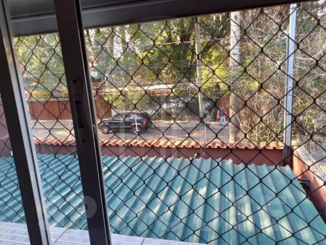 Imperdível sobrado no Brooklin: 3 suítes, quintal com edícula, 2 vagas, reformado, 250m² Visite já