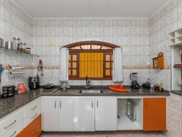 Funcional sobrado para venda em Vila Comercial com 3 quartos, sendo 1 suíte, 156m²