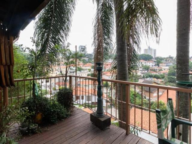 Confortável sobrado para venda em Alto da Lapa com 3 quartos, sendo 1 suíte, 330m² douglast#DOOCT