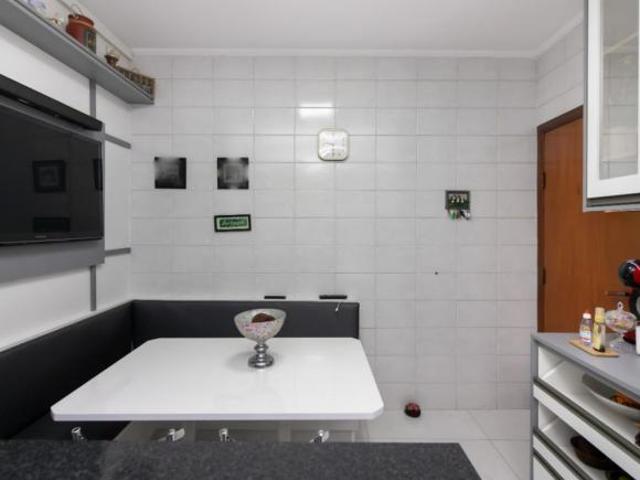 Imperdível sobrado para venda em Jardim Virginia Bianca com 3 quartos, sendo 1 suíte, 223m² marcel