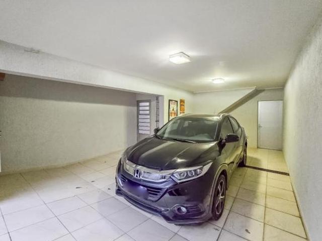Confortável sobrado para venda em Parque São Domingos com 3 quartos, sendo 1 suíte, 180m² camilapa
