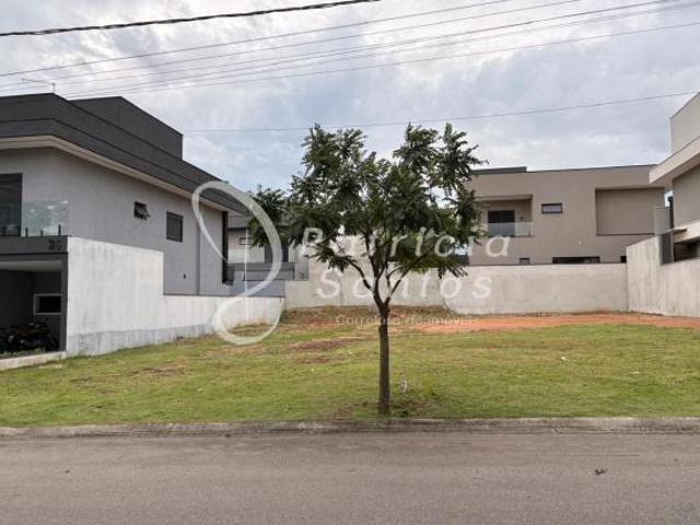 Imperdível: Terreno de 250m² no Condomínio Vivva Residencial Club Jacareí, Vem Viver Jacareí. Estuda