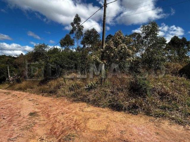 Imperdível, terreno em loteamento próximo do asfalto!